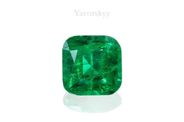 Emerald Gemstone: iconic precious crystal of exceptional green hue